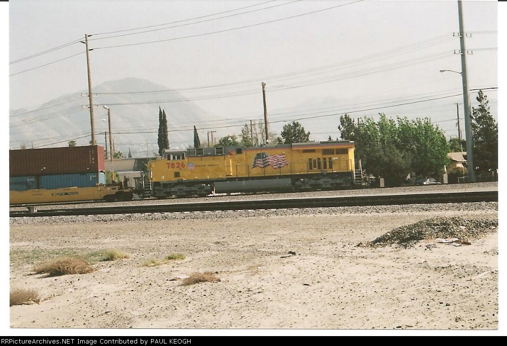 UP 7826 rolls east as a rear DPU on a Z-train to Yuma, Az.